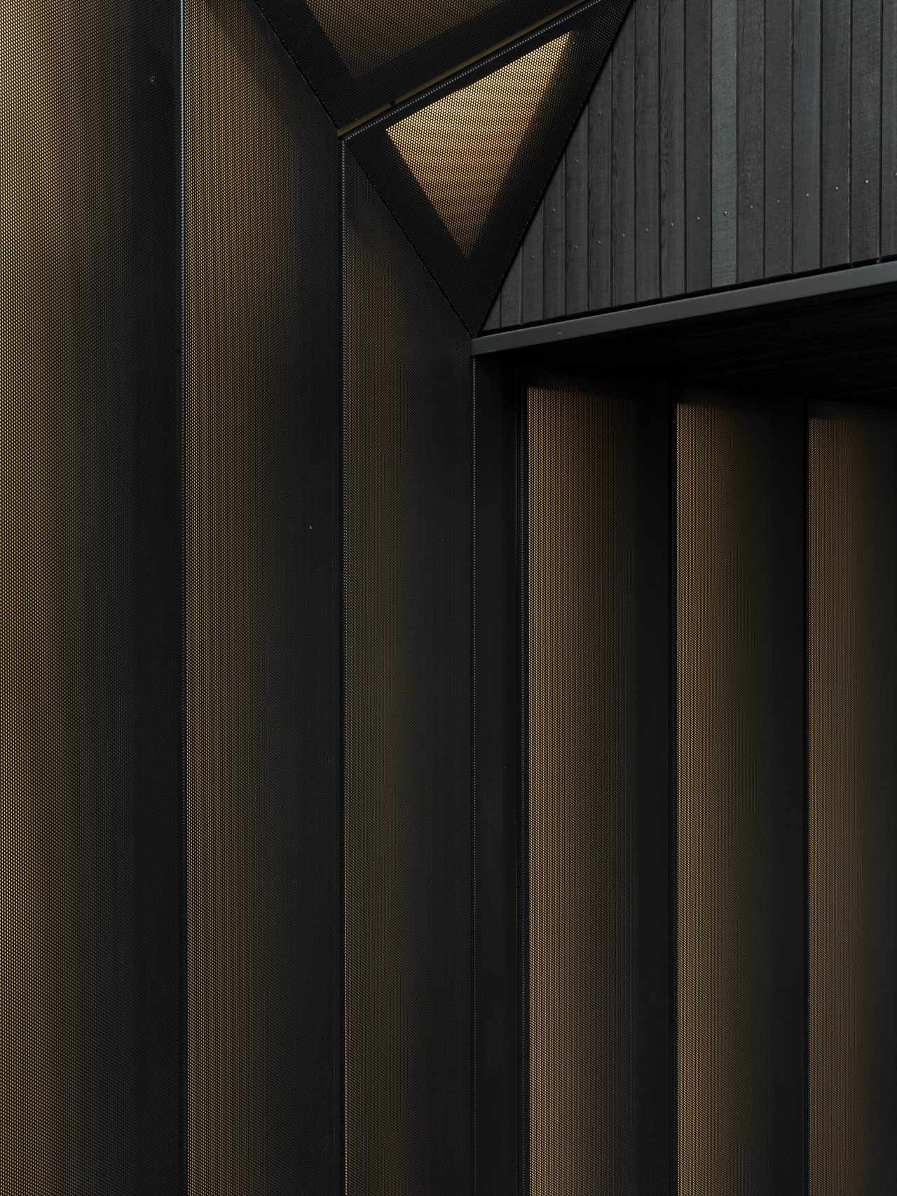 A Diaphanous Design | Lloyd Hartley